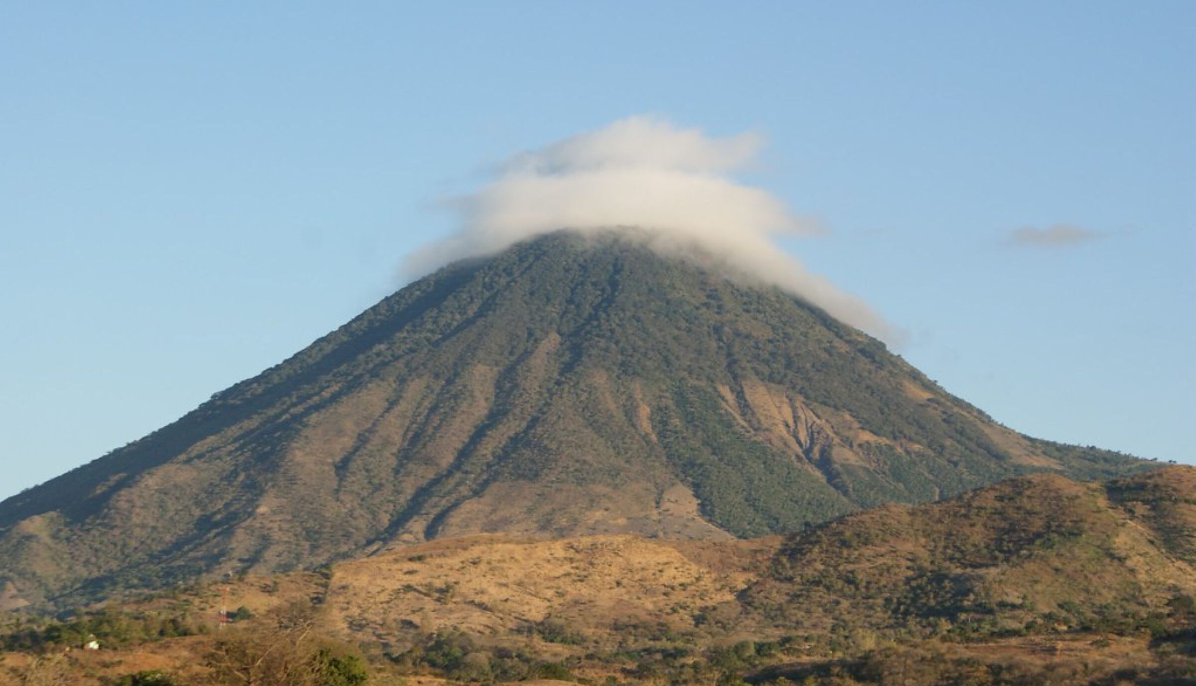 Volcán Chingo, Guatemala - Tropicana Hostel and Travel Agency